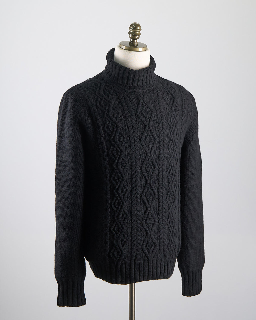 Inis Meáin Aran Cableknit Turtleneck Sweater - blazerformen.com ...